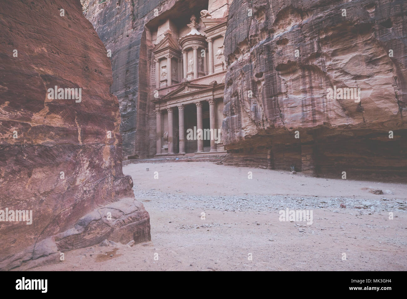 Ancient temple in Petra, Jordan Stock Photo - Alamy