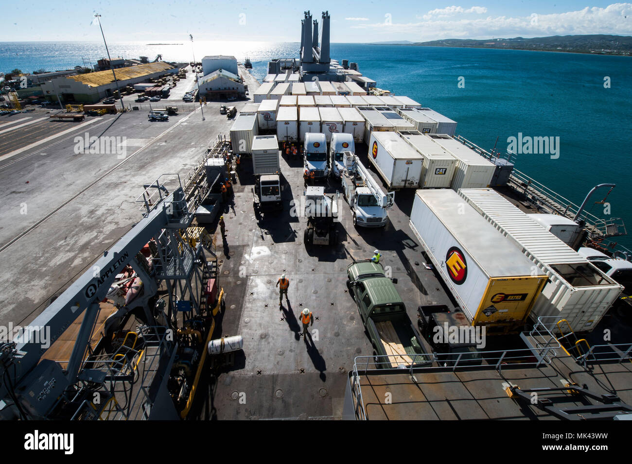 3 semi trucks hi-res stock photography and images - Alamy