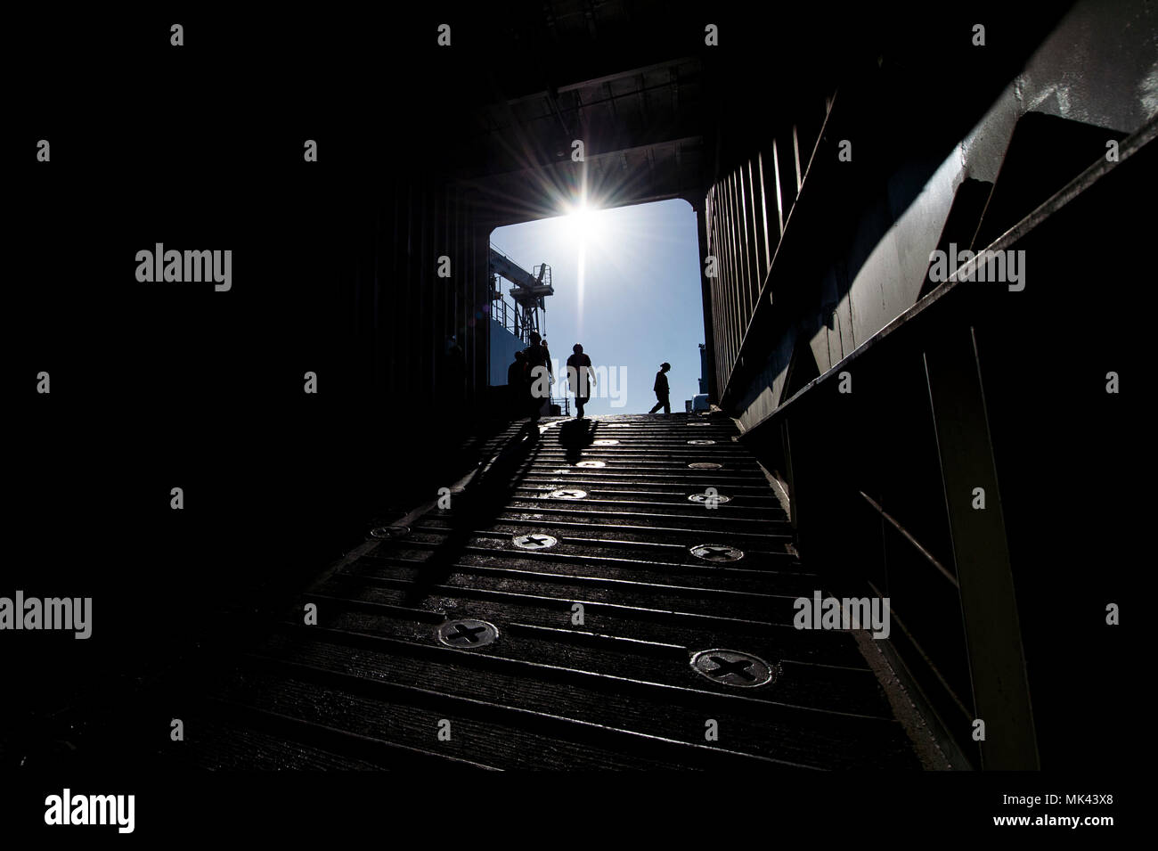U.S. Sailors assigned to Navy Cargo Handling Battalion One (NCHB-1 ...