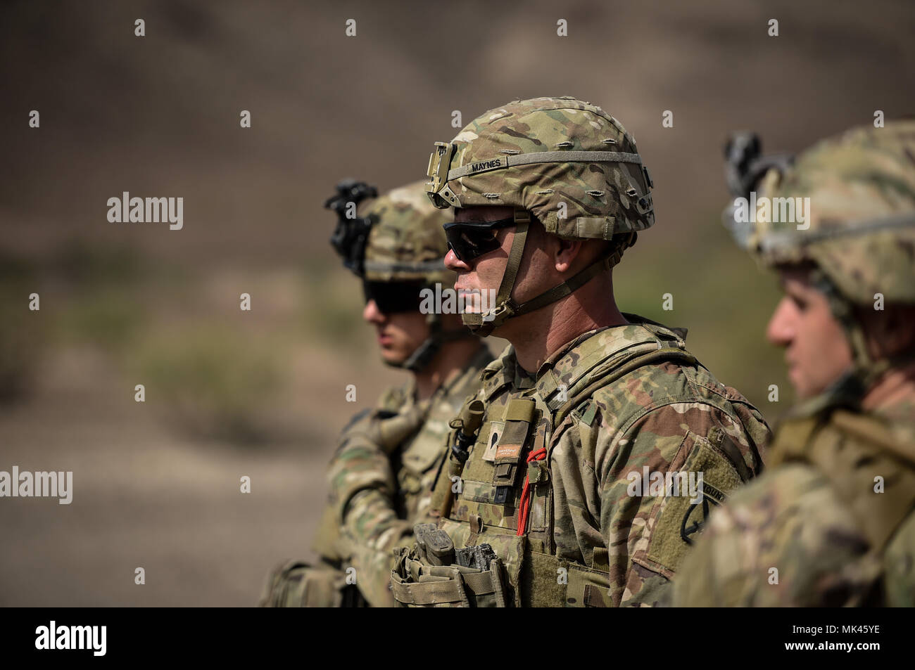 U.S. Army Soldiers assigned to Combined Joint Task Force-Horn of Africa ...