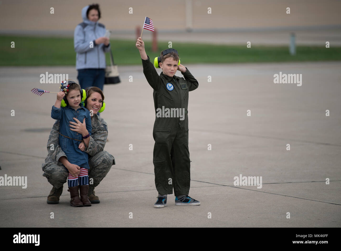 Members of the 130th Airlift Wing return from an overseas deployment ...