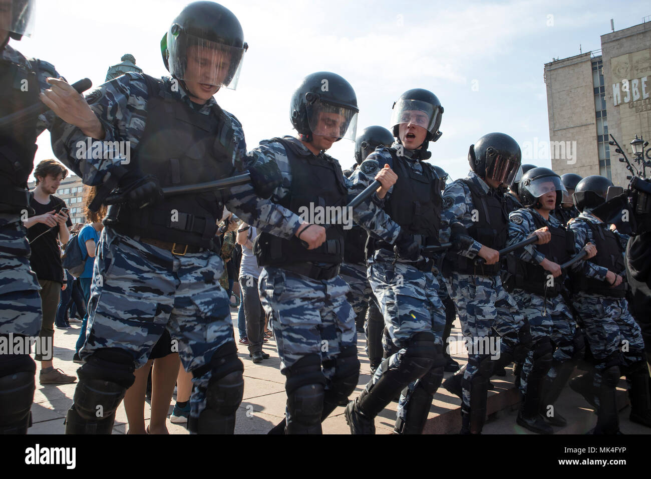 Moscow, RUSSIA - MAY 5, 2018: Police officers in riot gear at Pushkin ...