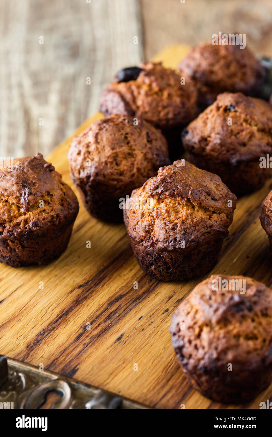 Burnt muffins hi-res stock photography and images - Alamy