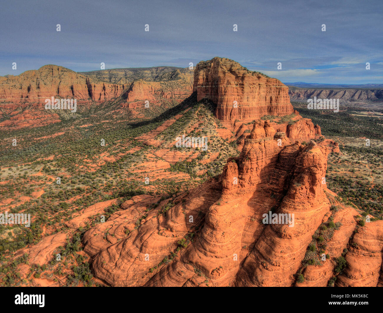 Sedona, Arizona has beautiful orange rocks and pillars in the desert ...