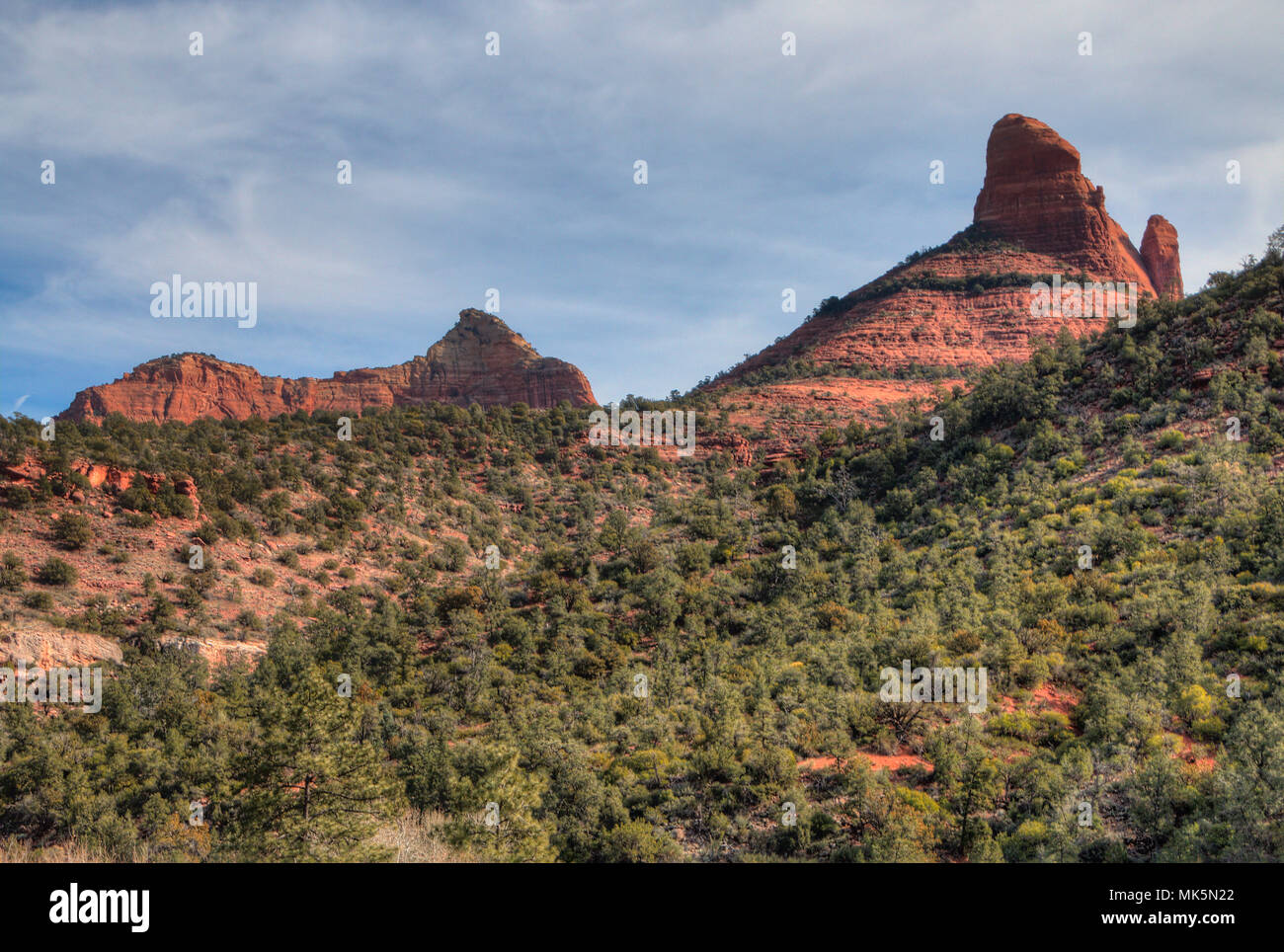 Sedona, Arizona has beautiful orange rocks and pillars in the desert ...