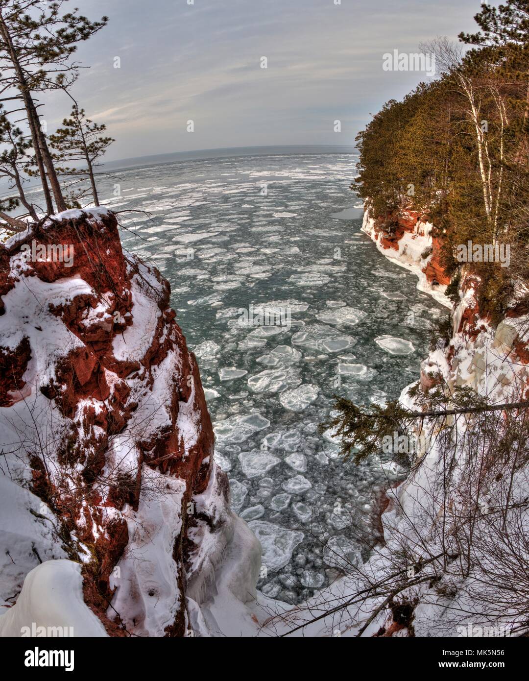 The Apostle Islands National Lake Shore are a popular Tourist ...