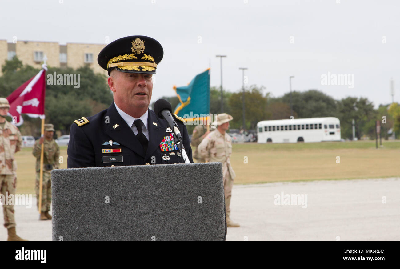 JOINT BASE SAN ANTONIO, Texas -- Lt. Gen. Kenneth R. Dahl, Commanding ...