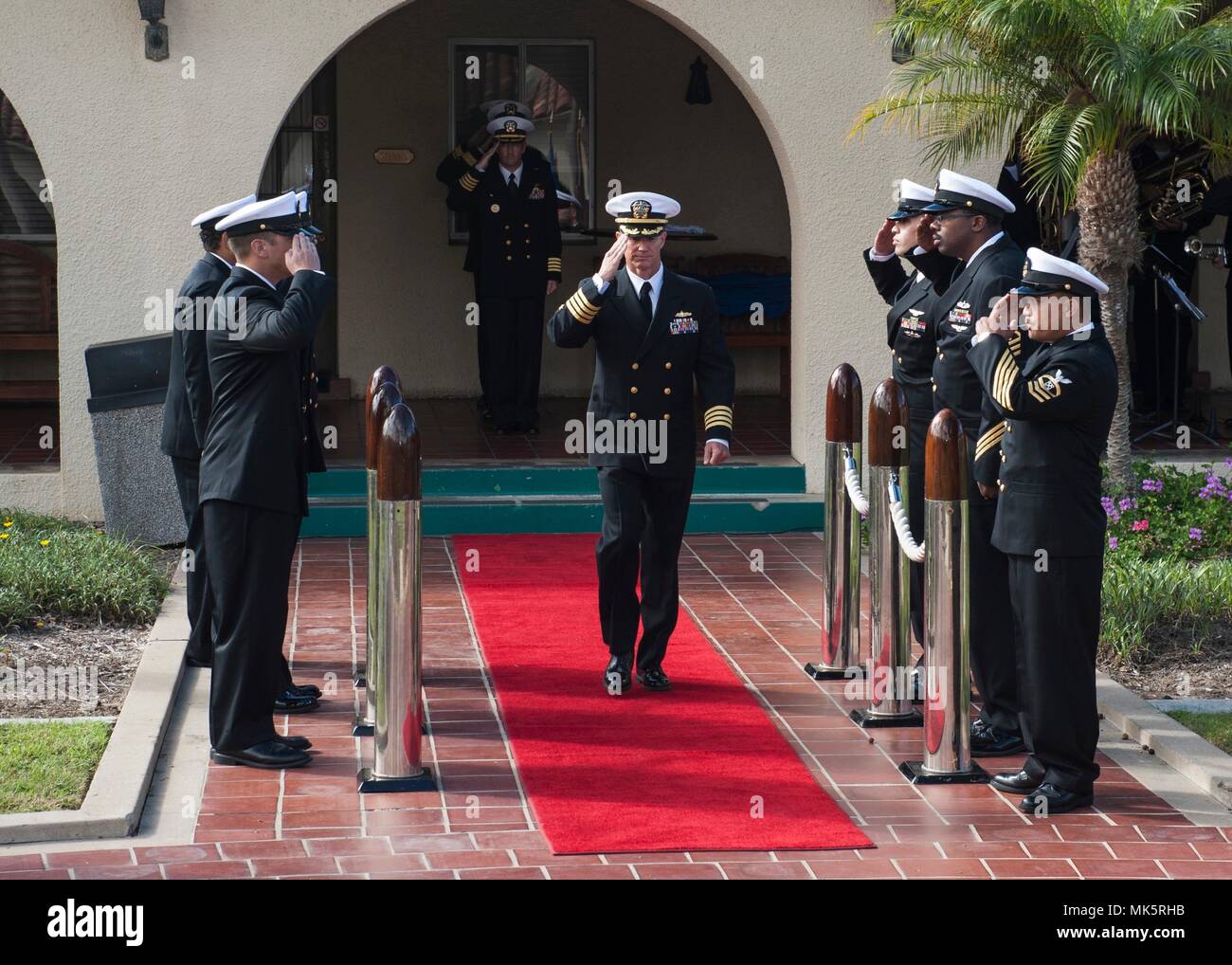 171109-N-OE873-1005SAN DIEGO (Nov. 9, 2017) — Capt. David M. Oden ...