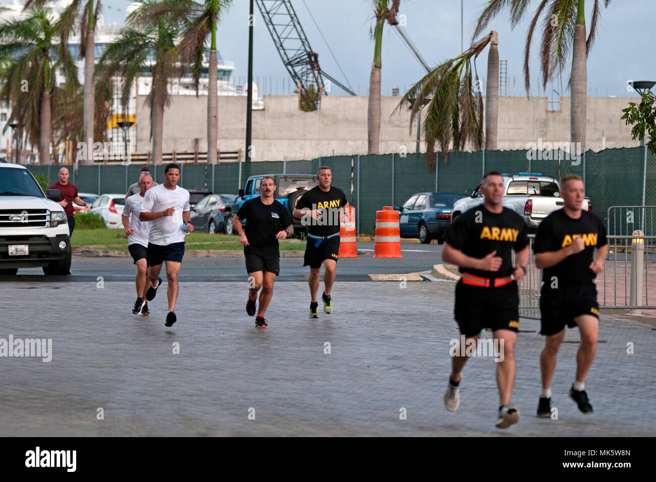 National Guard Soldiers assigned to Joint Task Force Puerto Rico ran ...