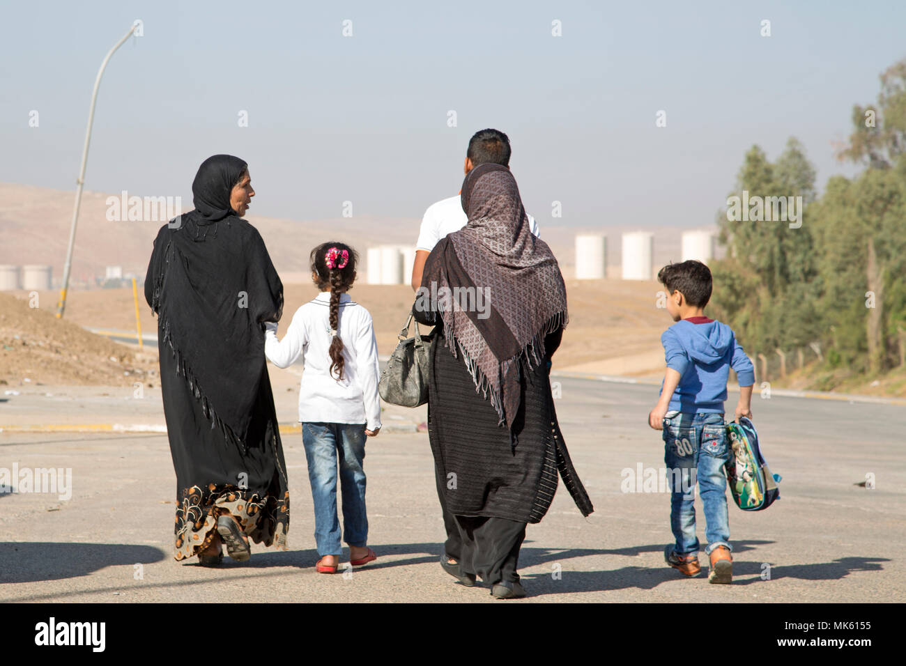 Iraqi family hi-res stock photography and images - Alamy