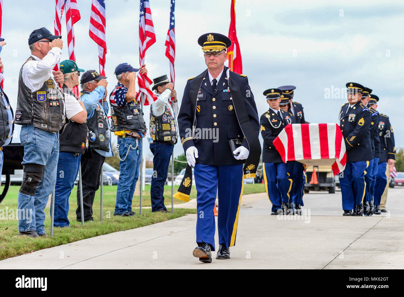 Retired Gen. Richard E. Cavazos, the U.S. Army's first Hispanic four ...