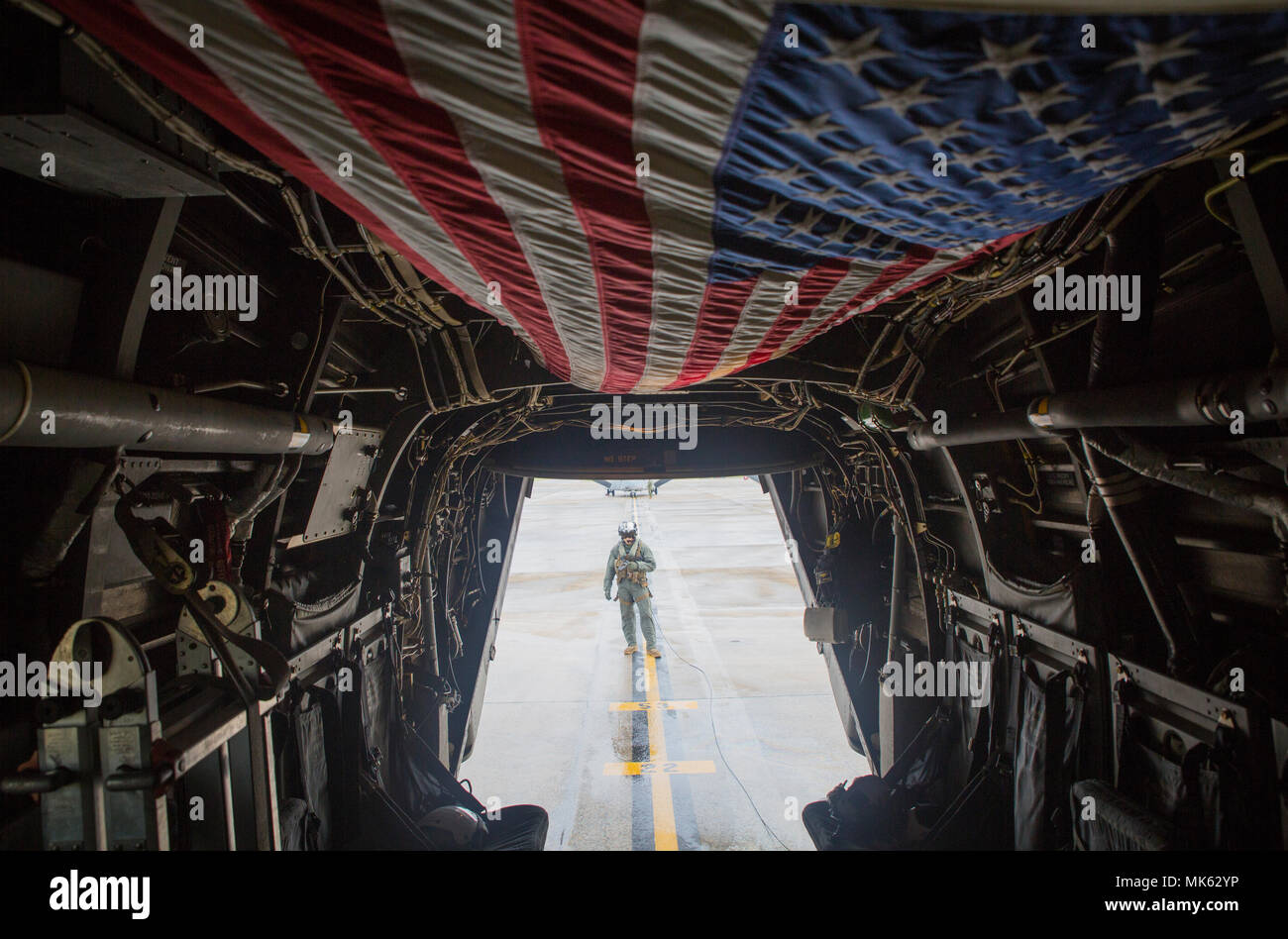A crew chief with Marine Medium Tiltrotor Squadron 262 conducts ...