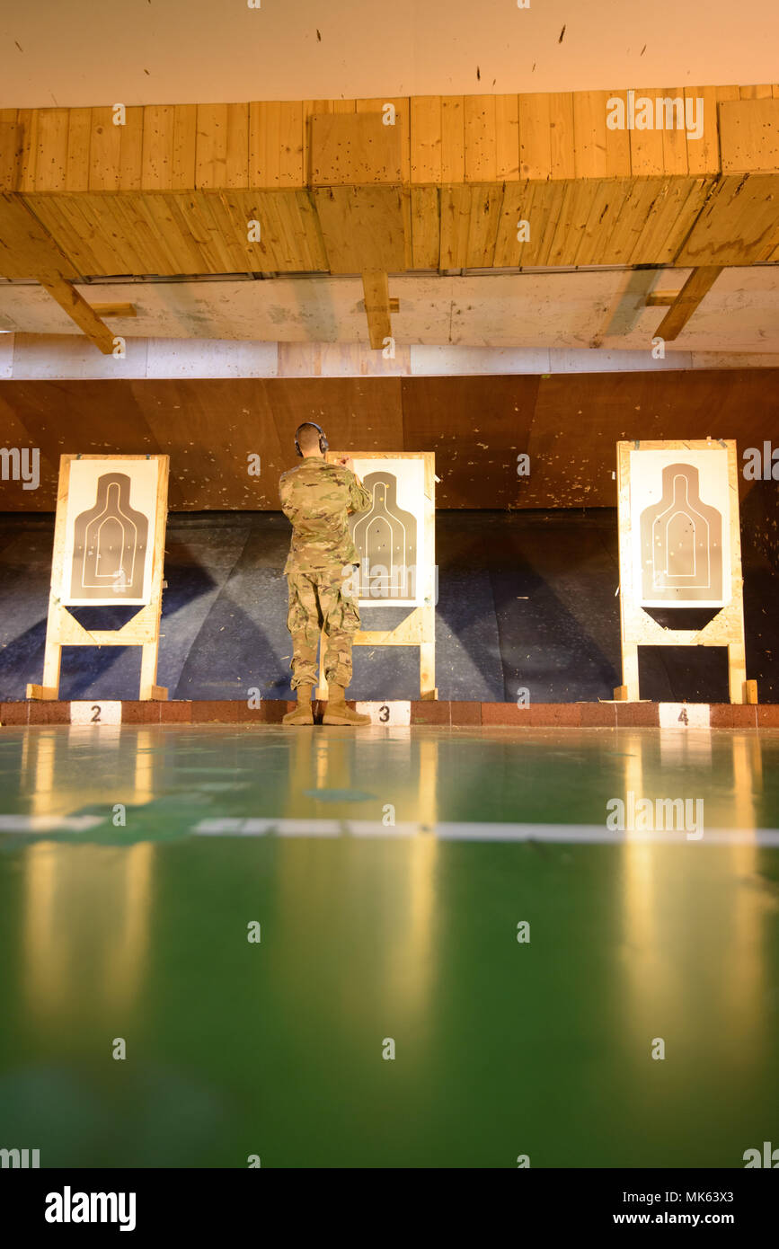 A U.S. Soldier with the 650th Military Intelligence Group rates a ...