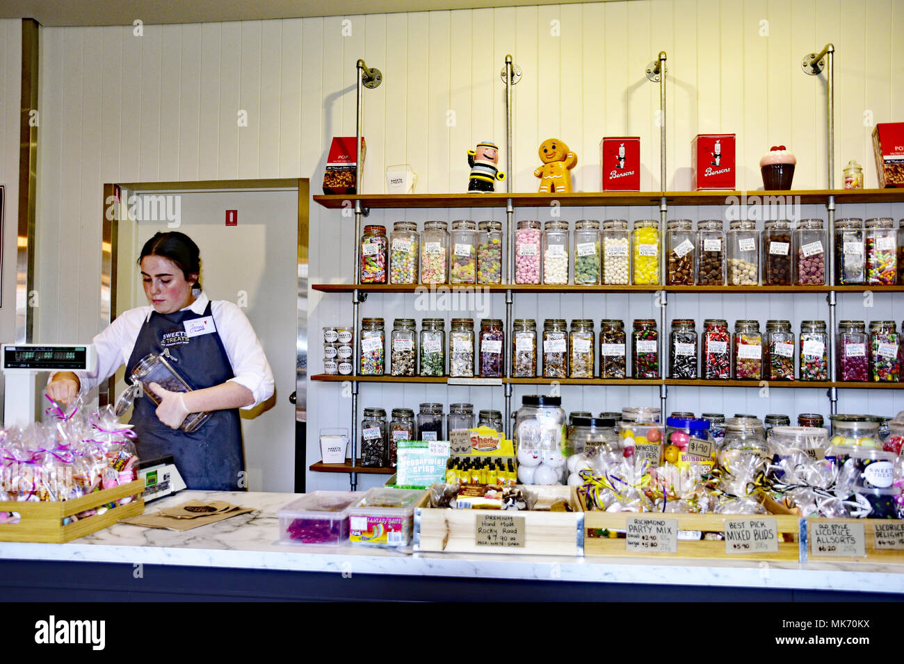 Lolly shop hi-res stock photography and images - Alamy
