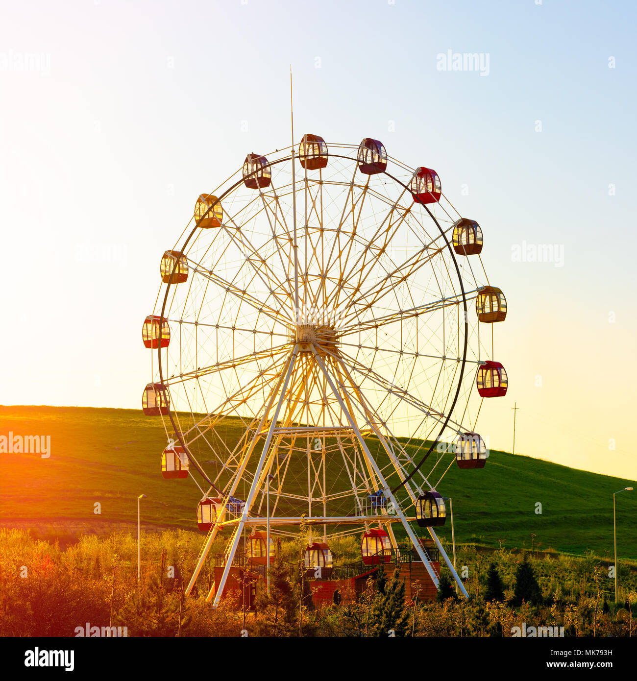 Ferris wheel, entertainment center Stock Photo - Alamy