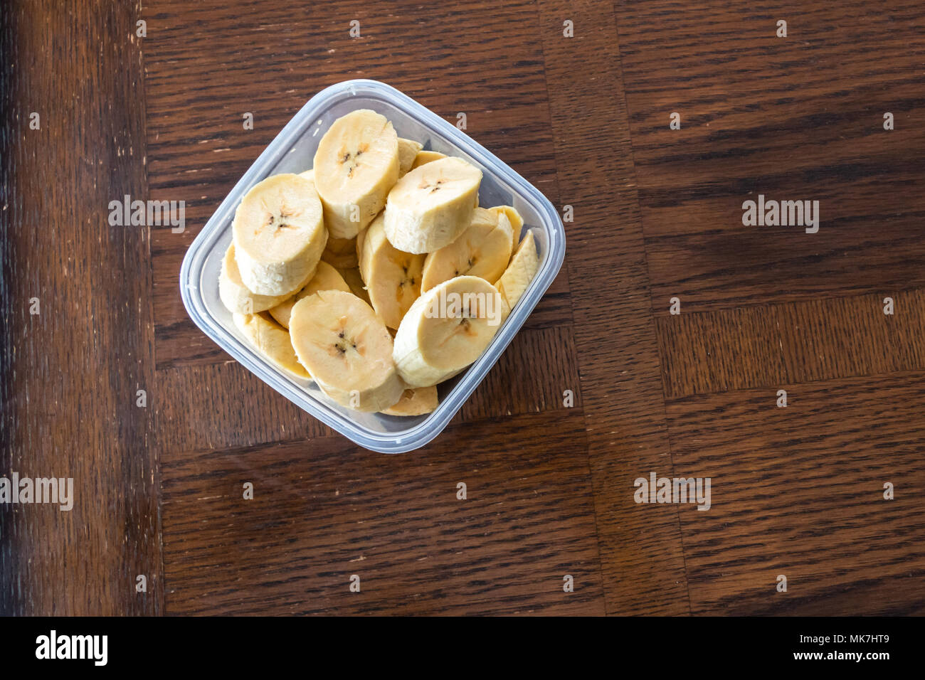 Raw Sliced Plantains to be fried for Dodo Stock Photo - Alamy