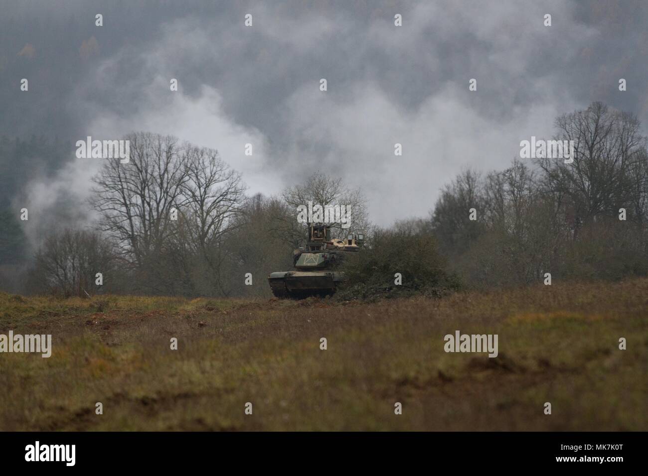 Soldiers from 2nd Armored Brigade, 1st Infantry Division in their M1A2 ...