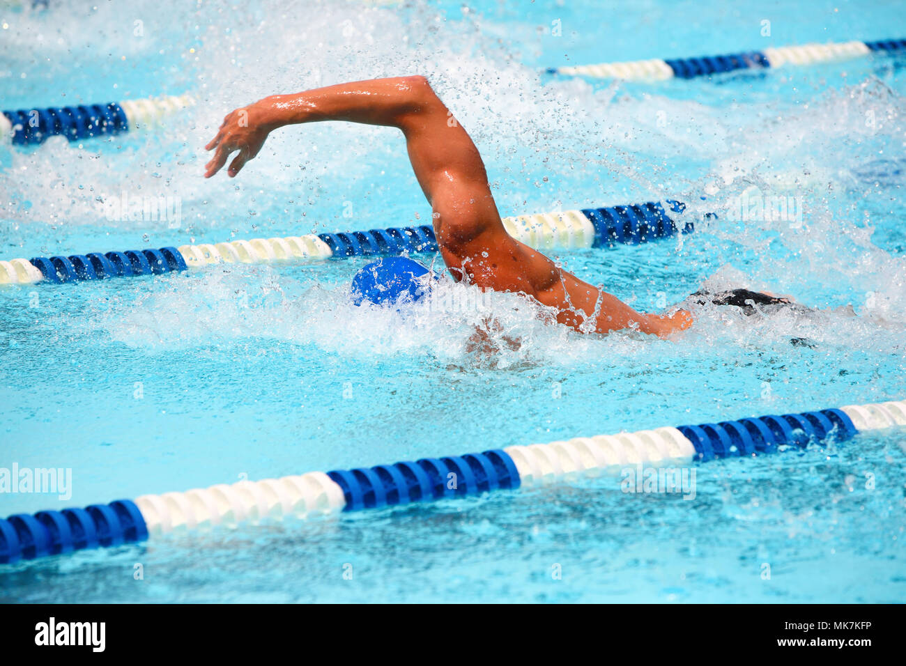 Swimmer doing the freestyle Stock Photo - Alamy