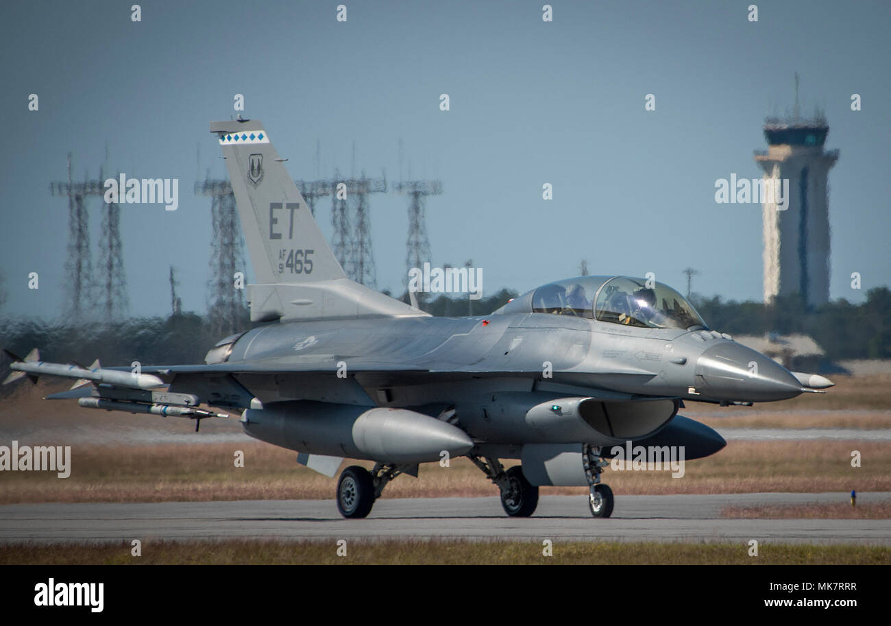 96th tw hi-res stock photography and images - Alamy