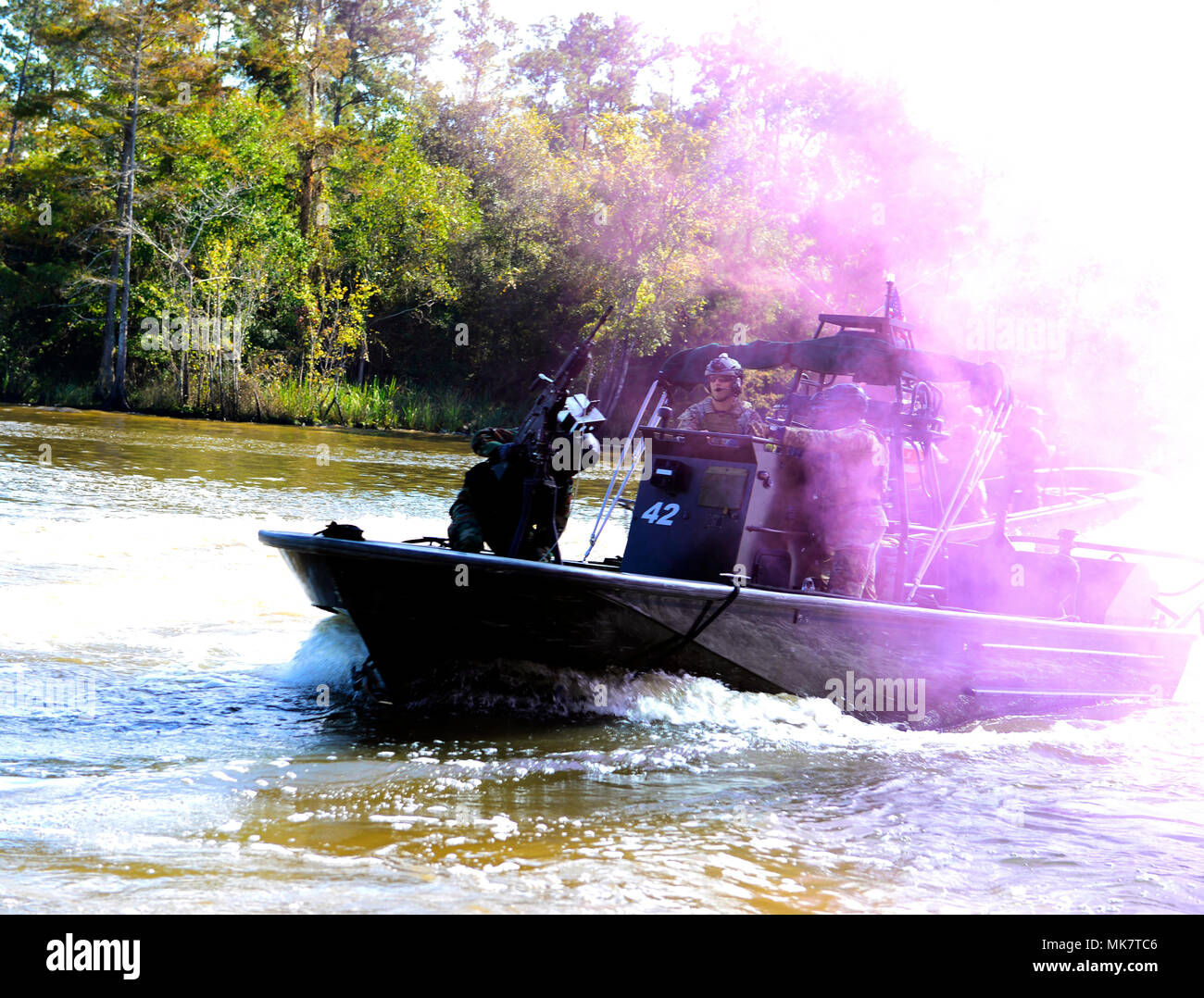 African students practice operating in a group of Special Operations ...