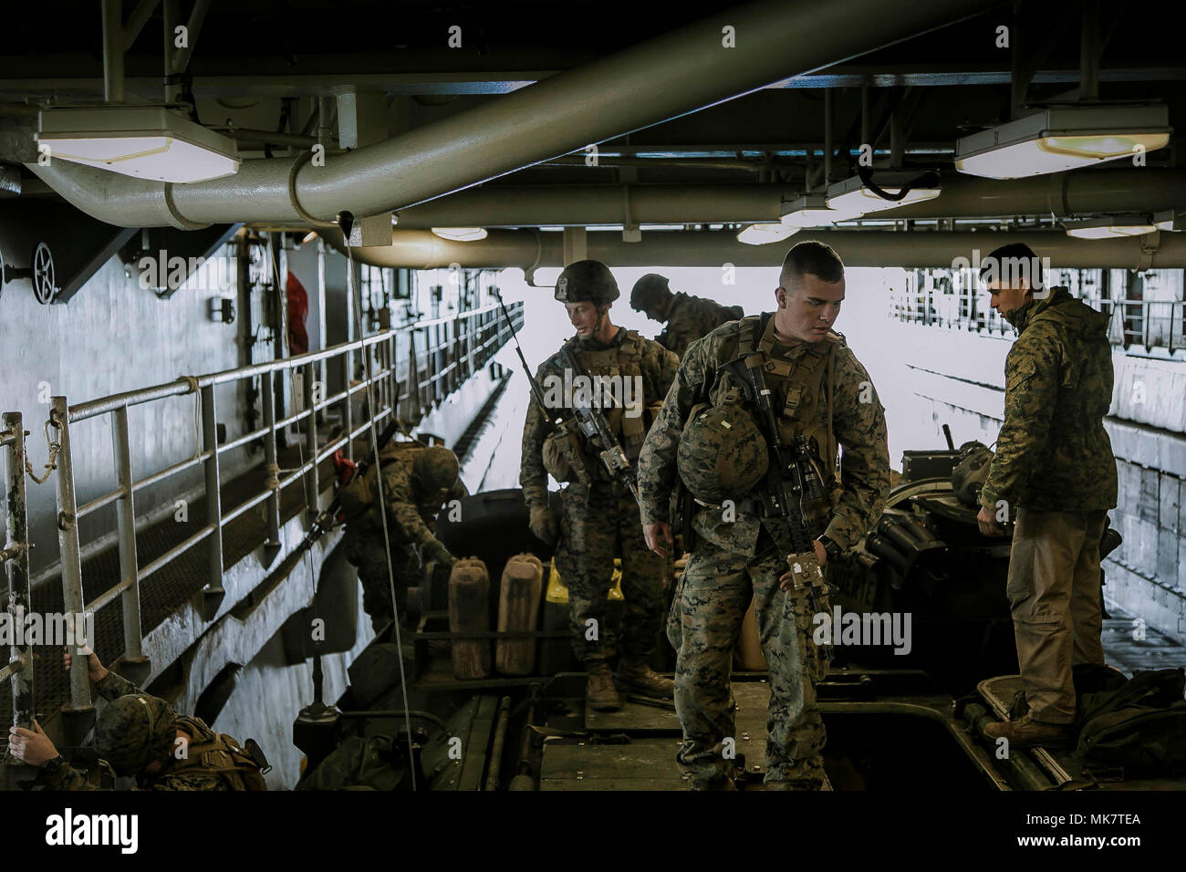 Aav splash hi-res stock photography and images - Alamy