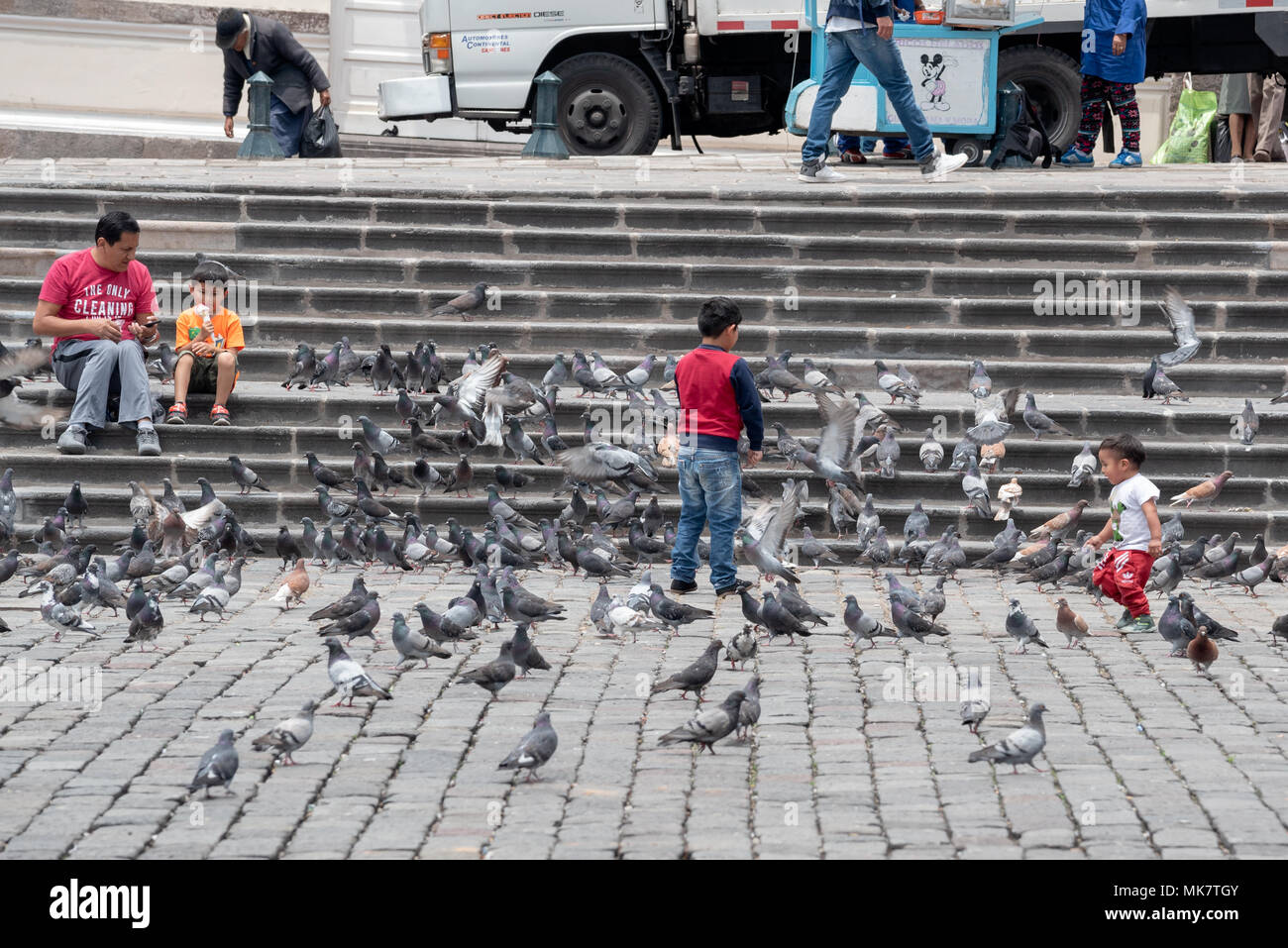 Chase children hi-res stock photography and images - Alamy