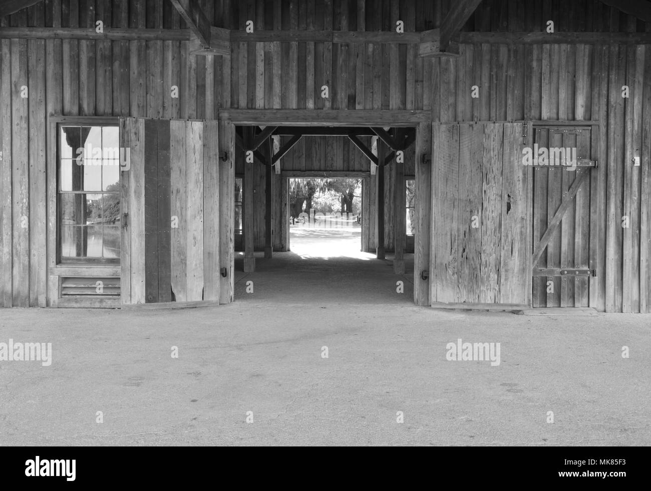 An abandoned cotton warehouse in South Carolina Stock Photo - Alamy
