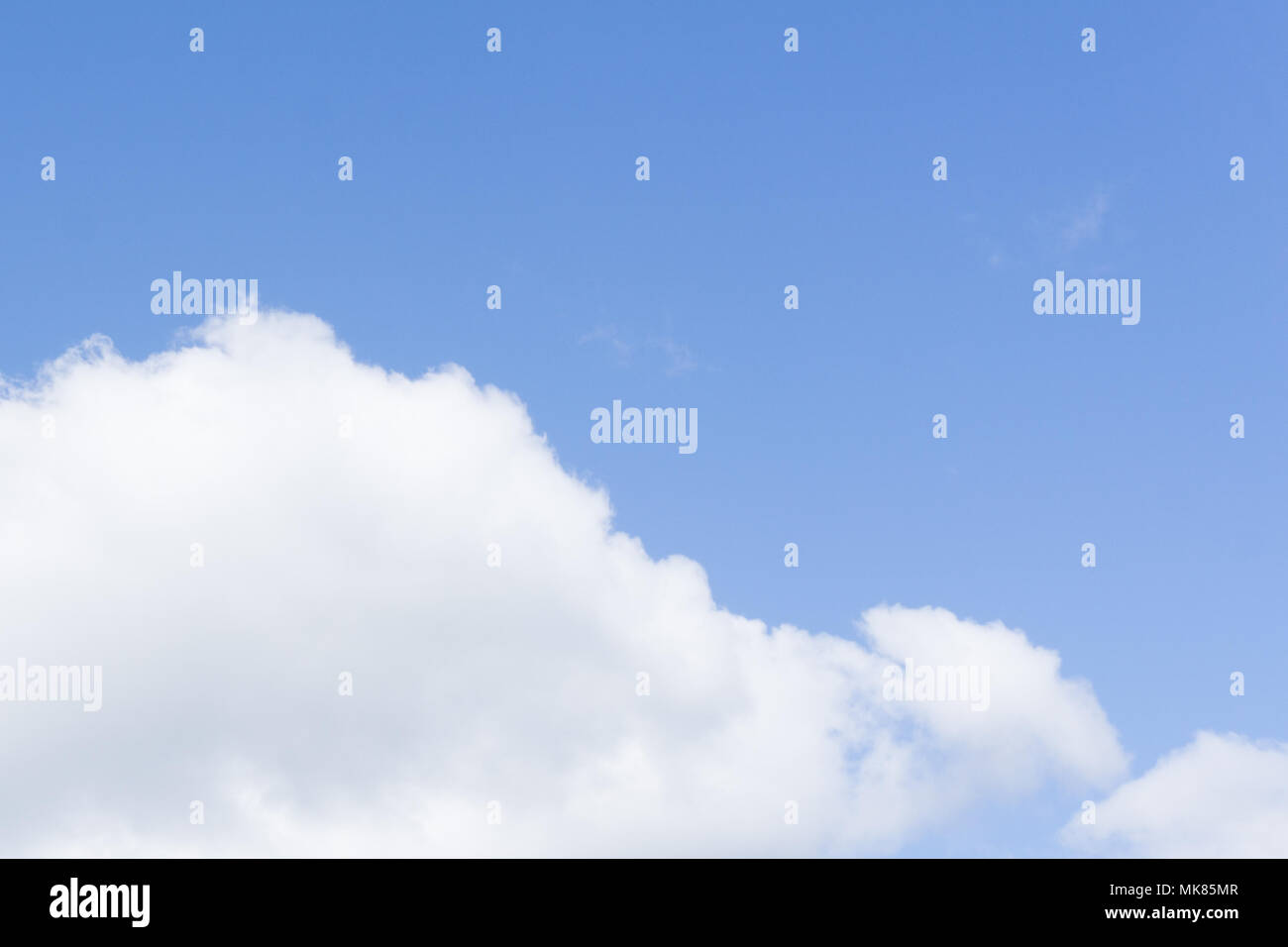 Cloudy weather definition hi-res stock photography and images - Alamy
