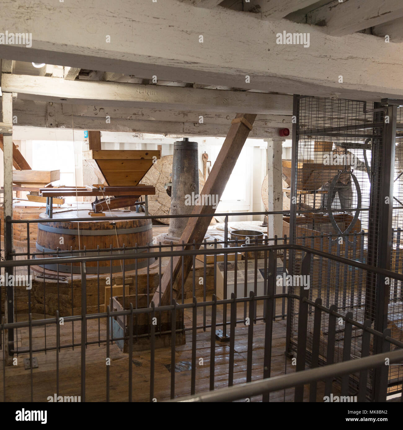 Historic milling machinery working inside Tide Mill, Woodbridge ...