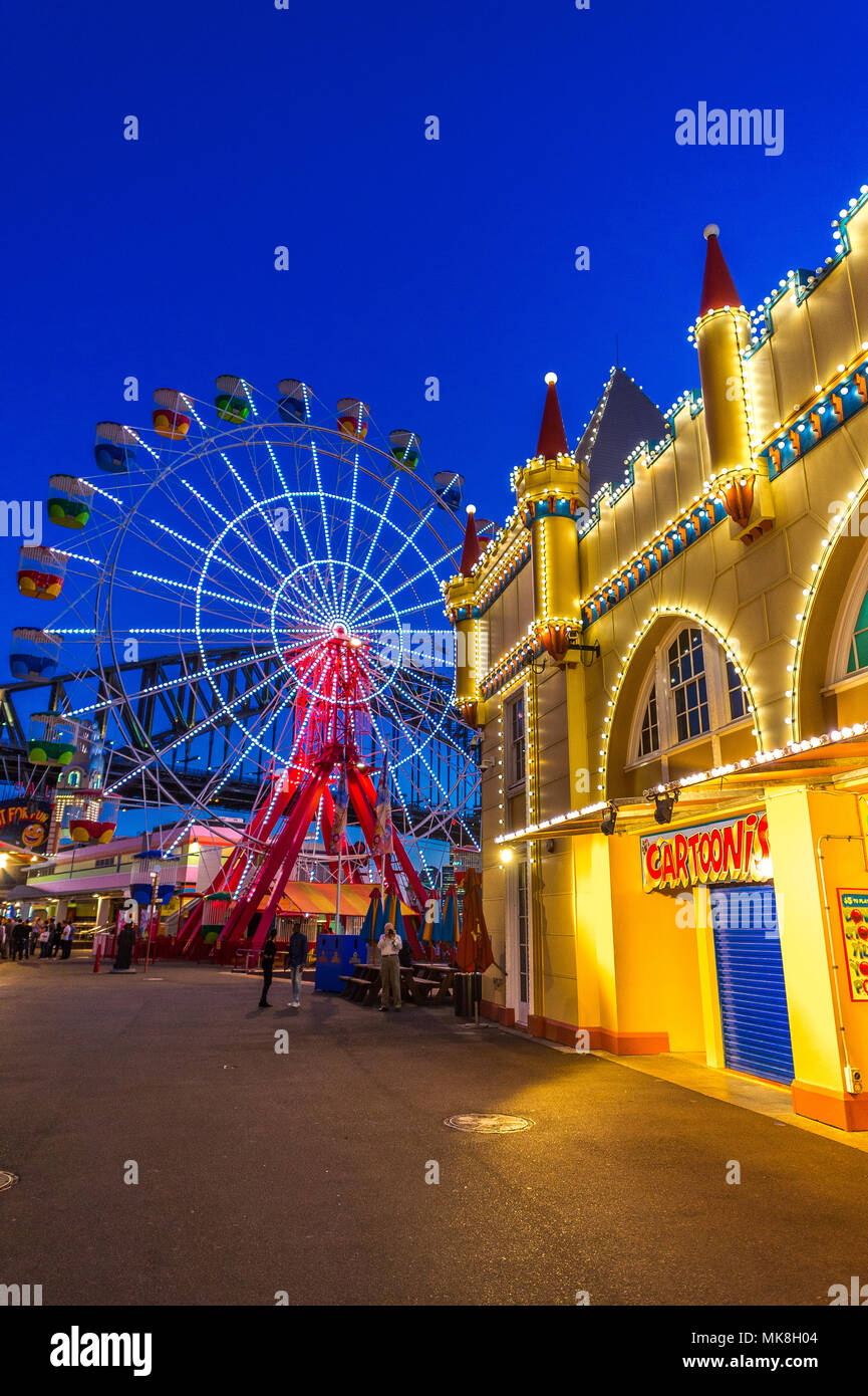 Luna Park at night in Sydney, Australia Stock Photo - Alamy