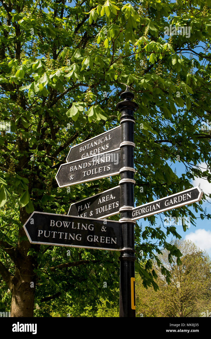 Famous signpost in the town centre hi-res stock photography and images ...