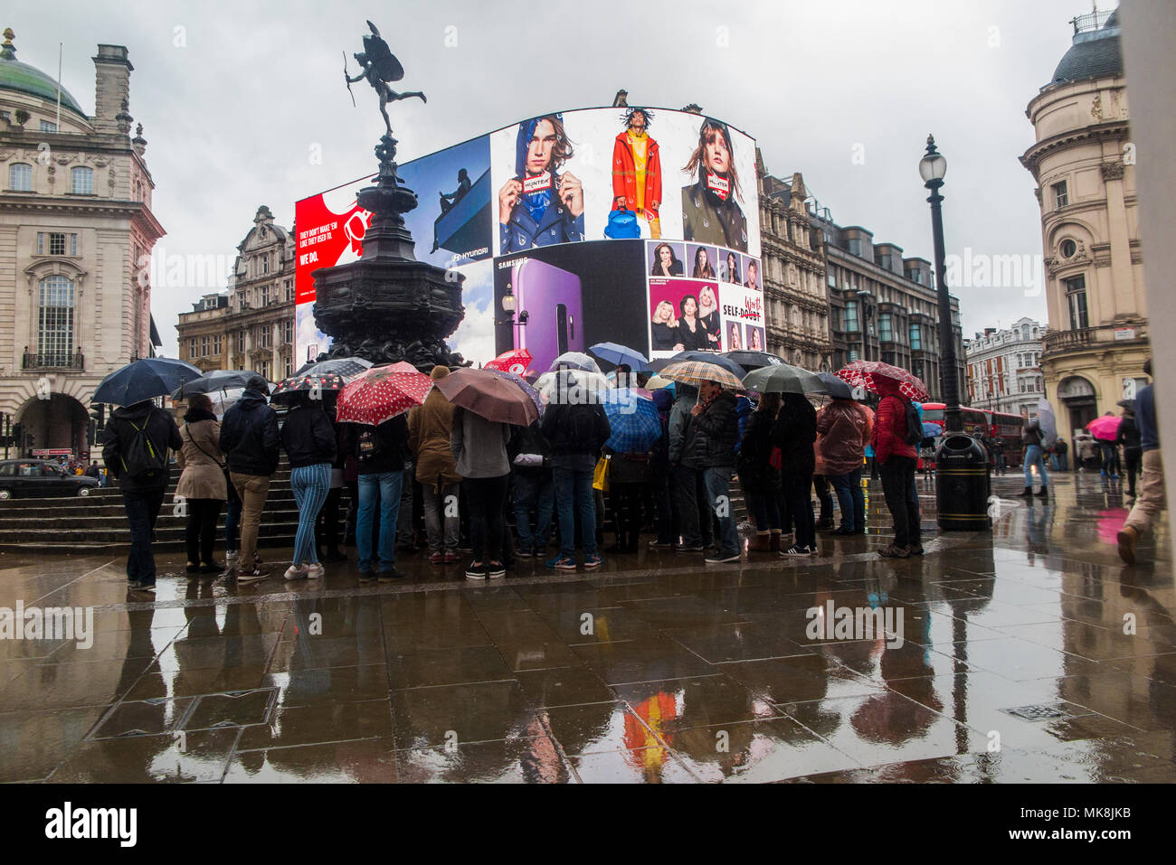 Wet weather in Central London brings out lots of umbrellas - the great ...
