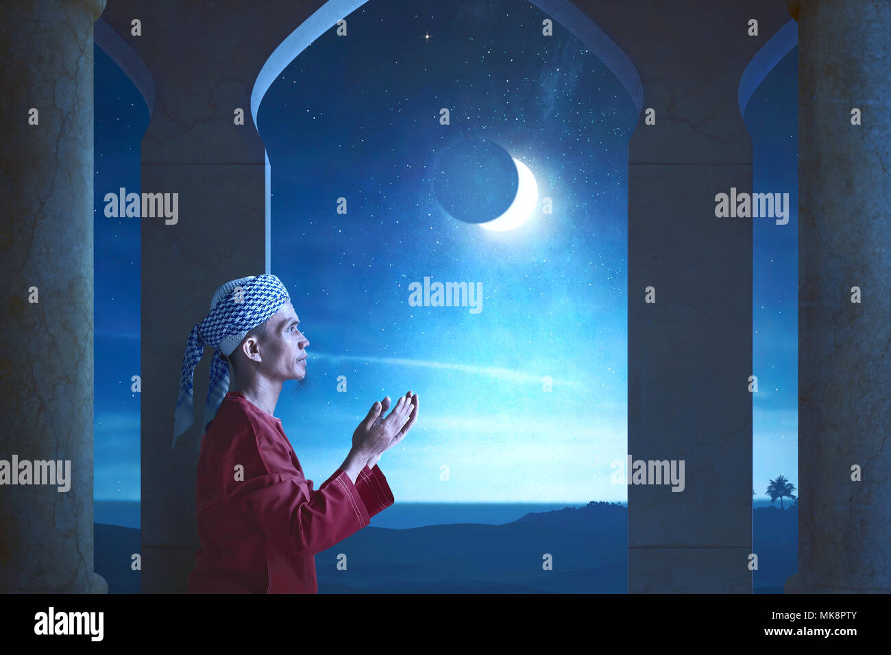 Side view of asian muslim man praying on the mosque Stock Photo - Alamy