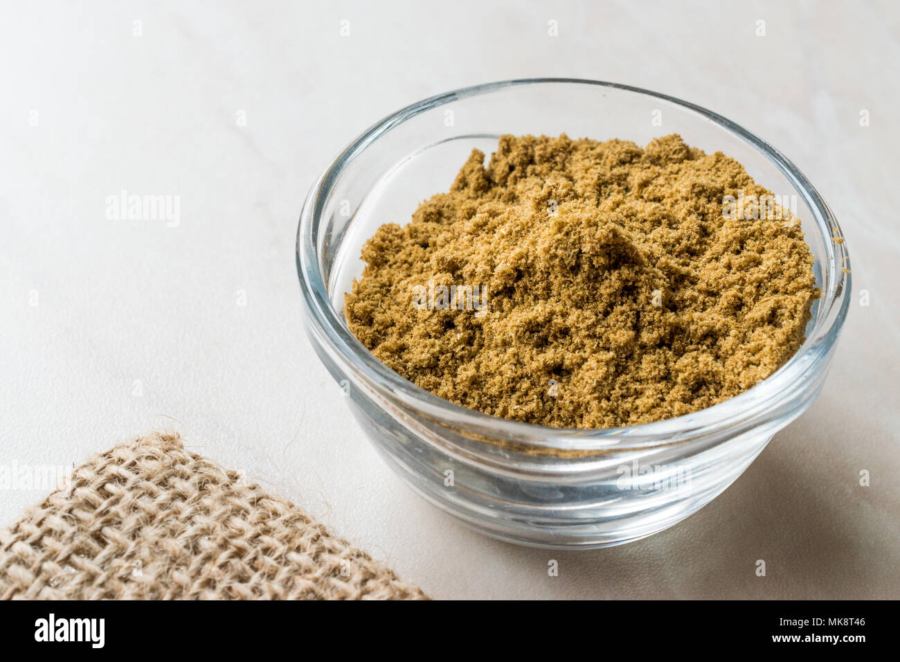 Glass bow hi-res stock photography and images - Alamy