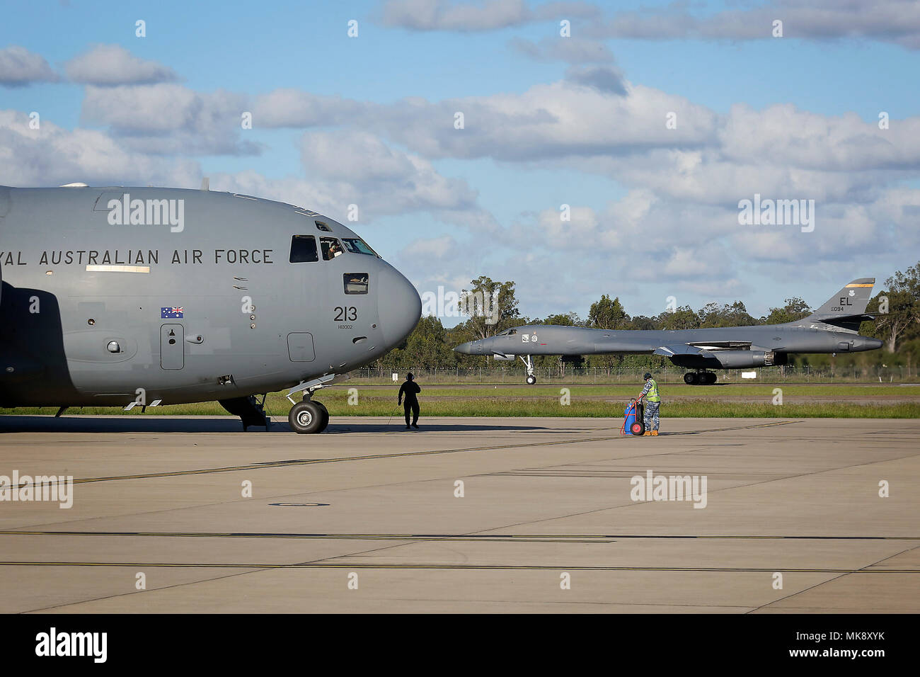 Raaf dakota hi-res stock photography and images - Alamy