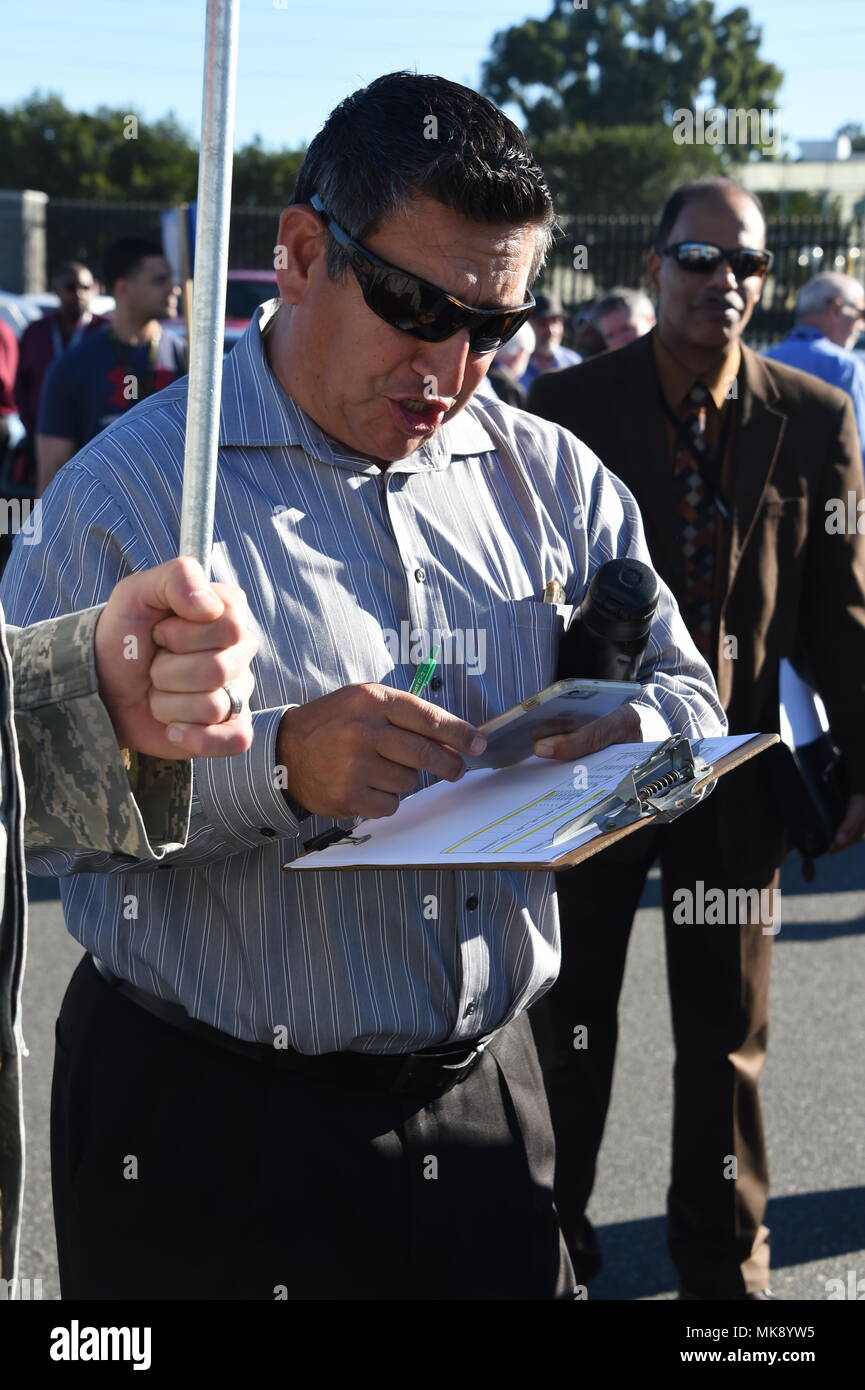Los angeles air force base building hi-res stock photography and images ...