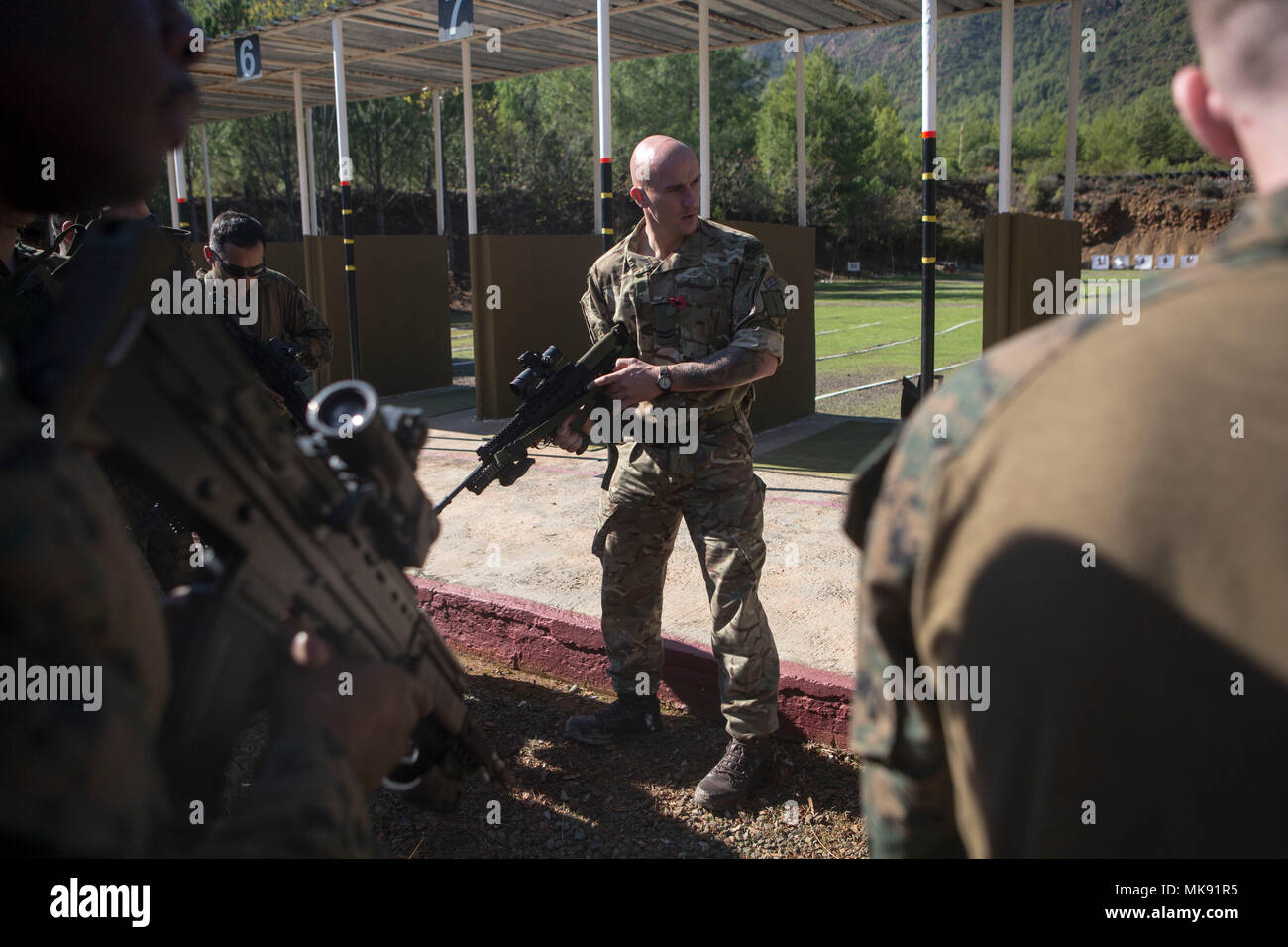 A British Royal Marine explains the operation of the L85A2 (SA80) rifle ...