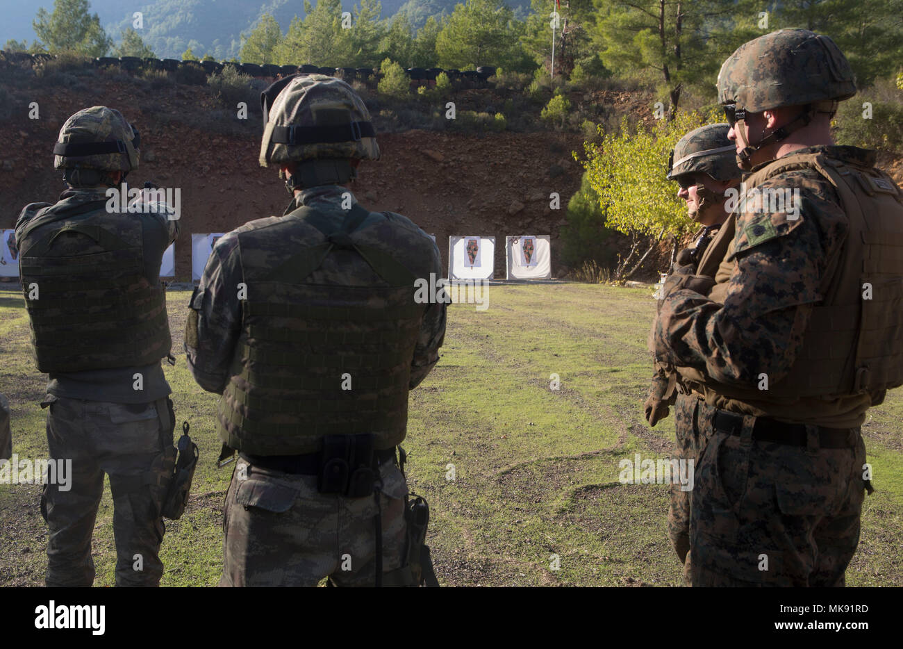 Glock 17 9mm hi-res stock photography and images - Alamy