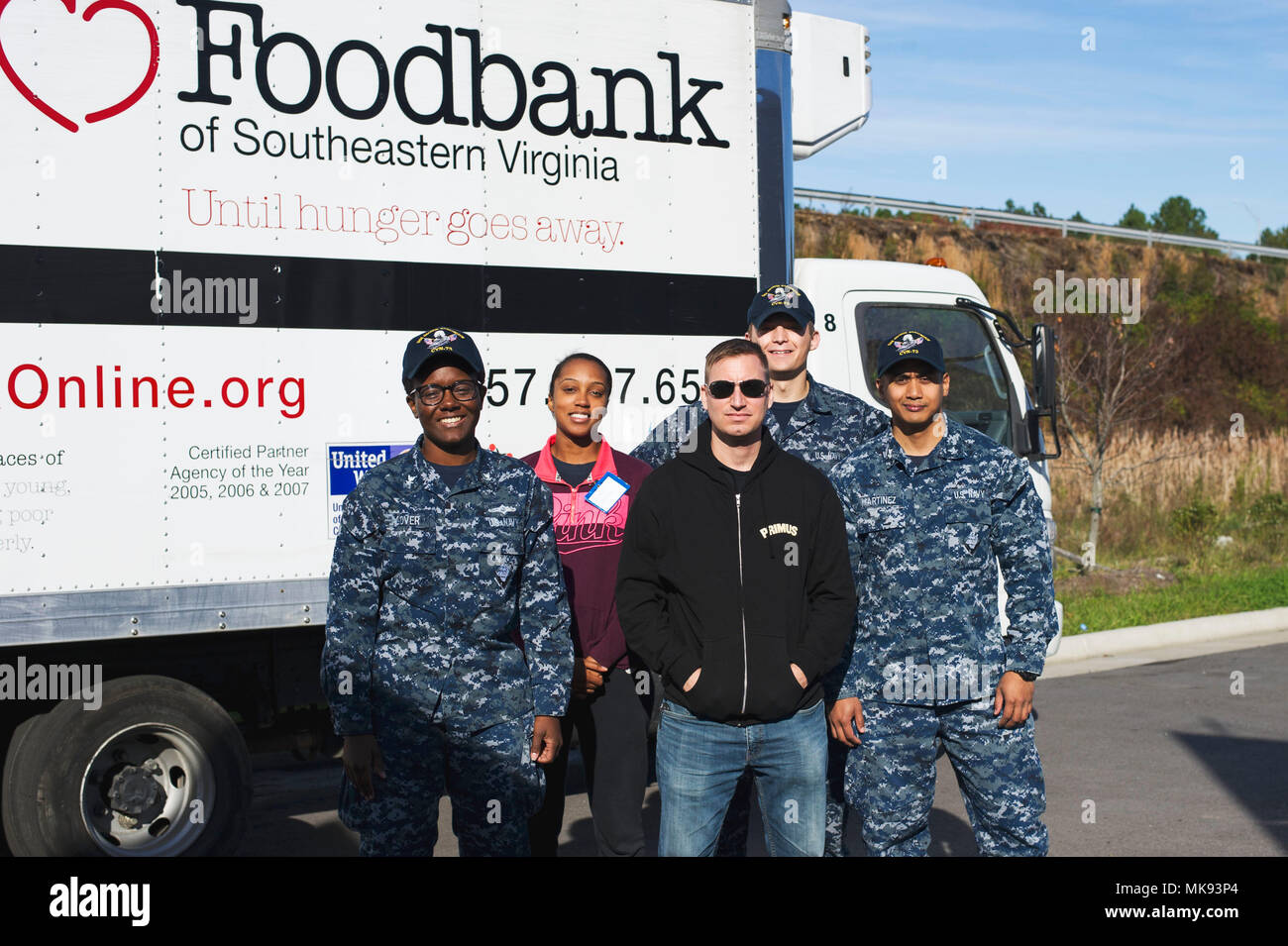 171117-N-VQ790-388 SUFFOLK, Va. (Nov. 17, 2017) Sailors assigned to the ...