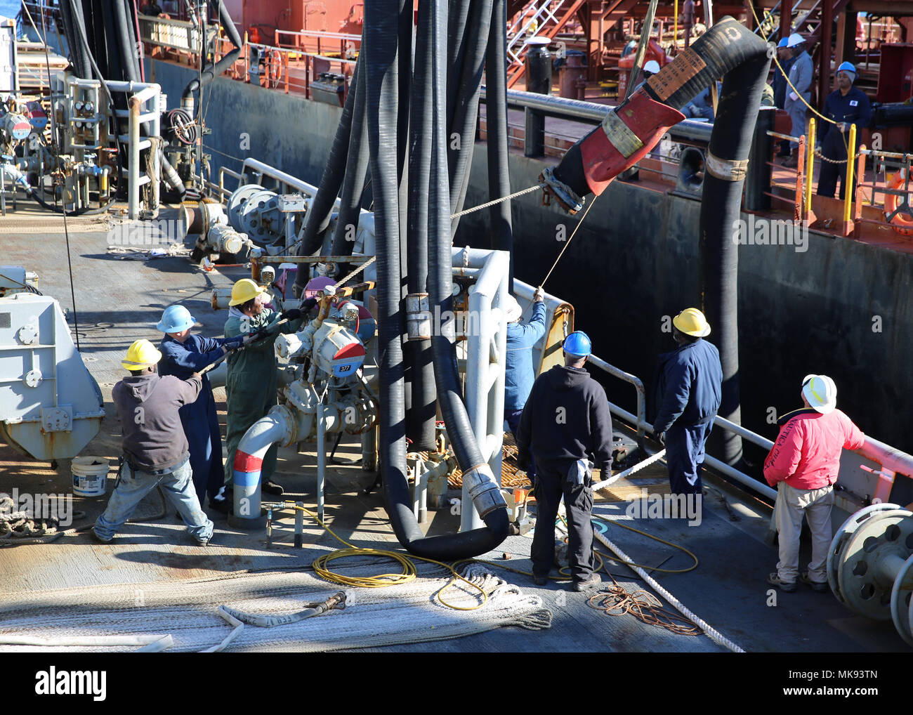 171128-N-OH262-045 ATLANTIC OCEAN (November 28, 2017)—Civil service ...