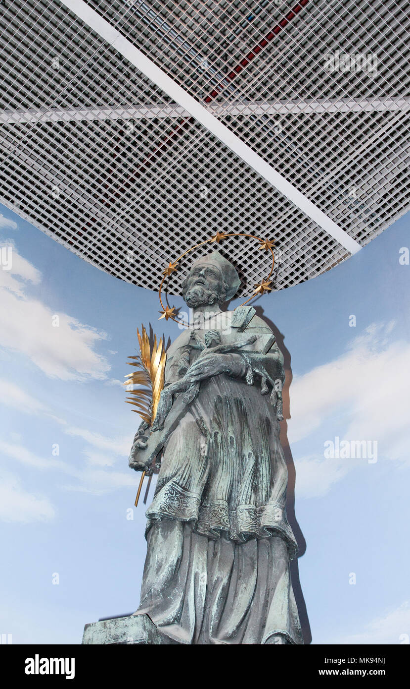 Statue jesus christ hand hi-res stock photography and images - Alamy