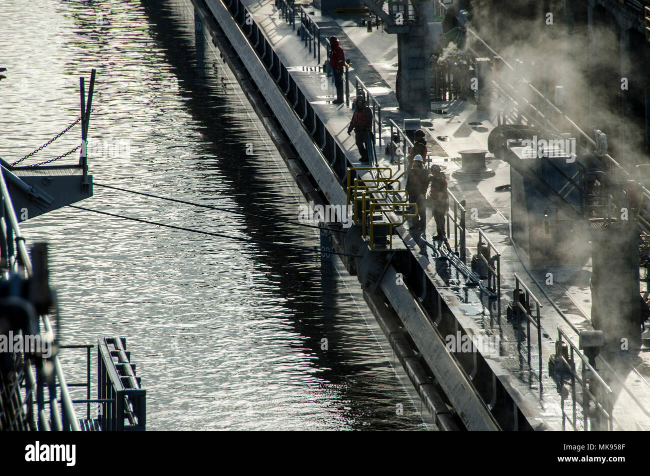 PORTLAND, Ore. (Nov. 27, 2017) Vigor Industrial Shipyard employees ...