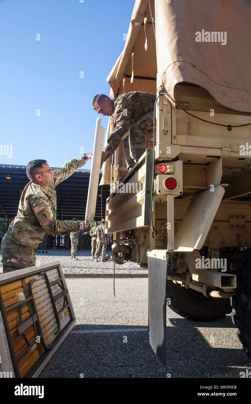 203rd military intelligence battalion hi-res stock photography and ...