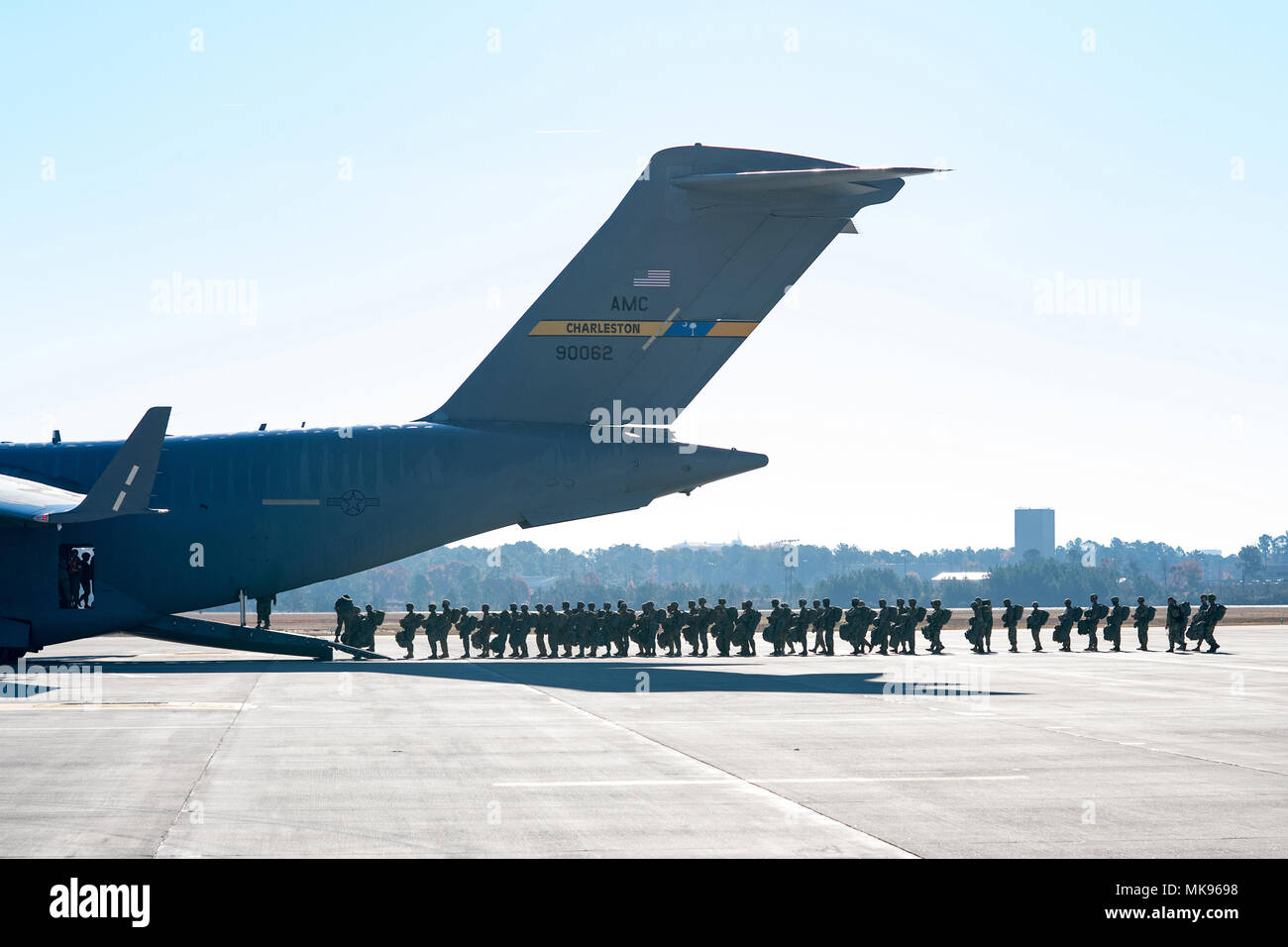 62 Airlift Wing High Resolution Stock Photography and Images - Alamy