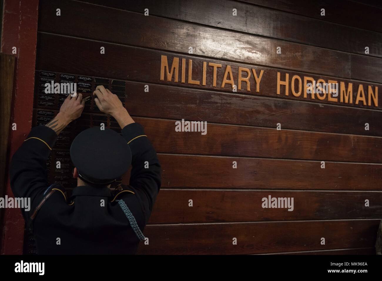 Spc. Russell Schoeneck, Caisson Platoon, 1st Battalion, 3d U.S ...