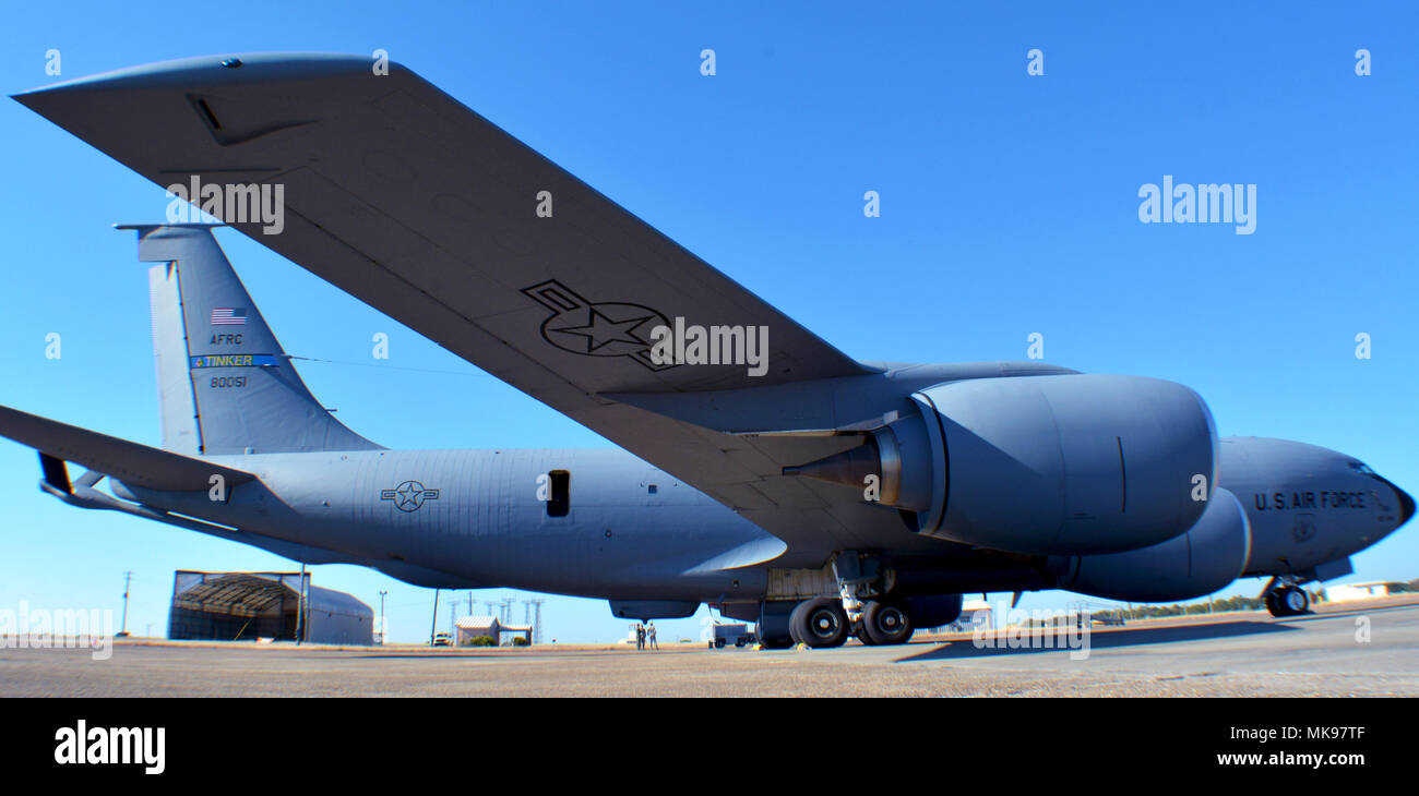 Large aircraft infrared countermeasures system hi-res stock photography ...