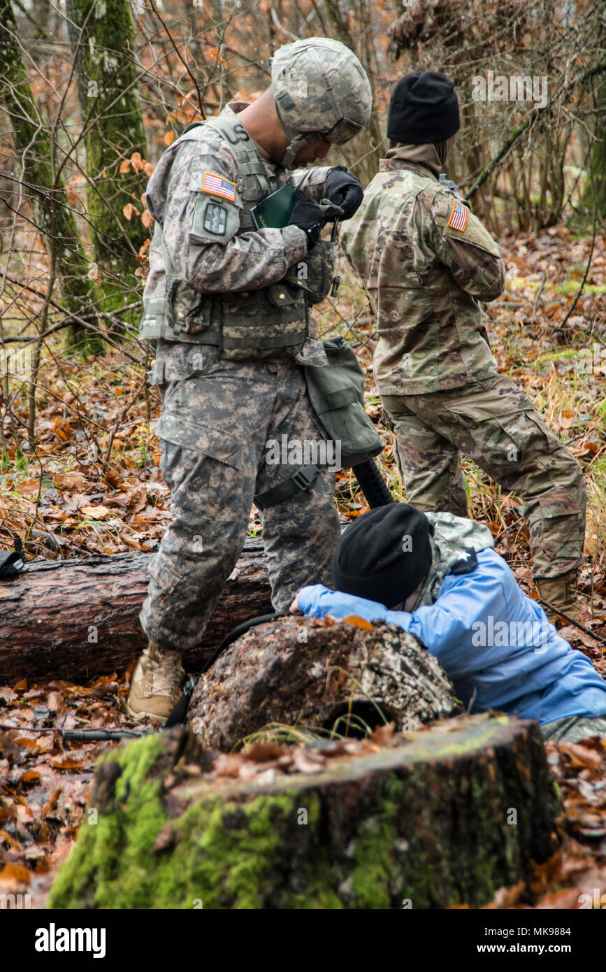 Candidates from Dental Health Command Europe participate in the DHCE ...