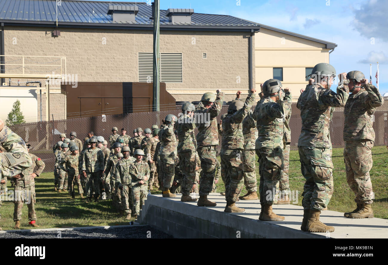 U.S. Army Paratroopers, with 528th Sustainment Brigade (Special ...