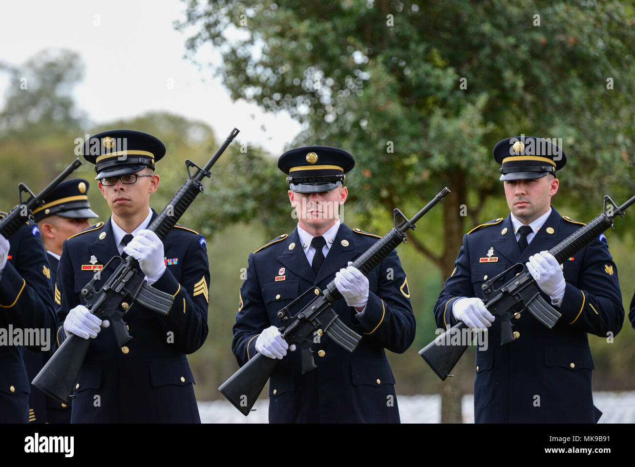 General richard e cavazos hi-res stock photography and images - Alamy
