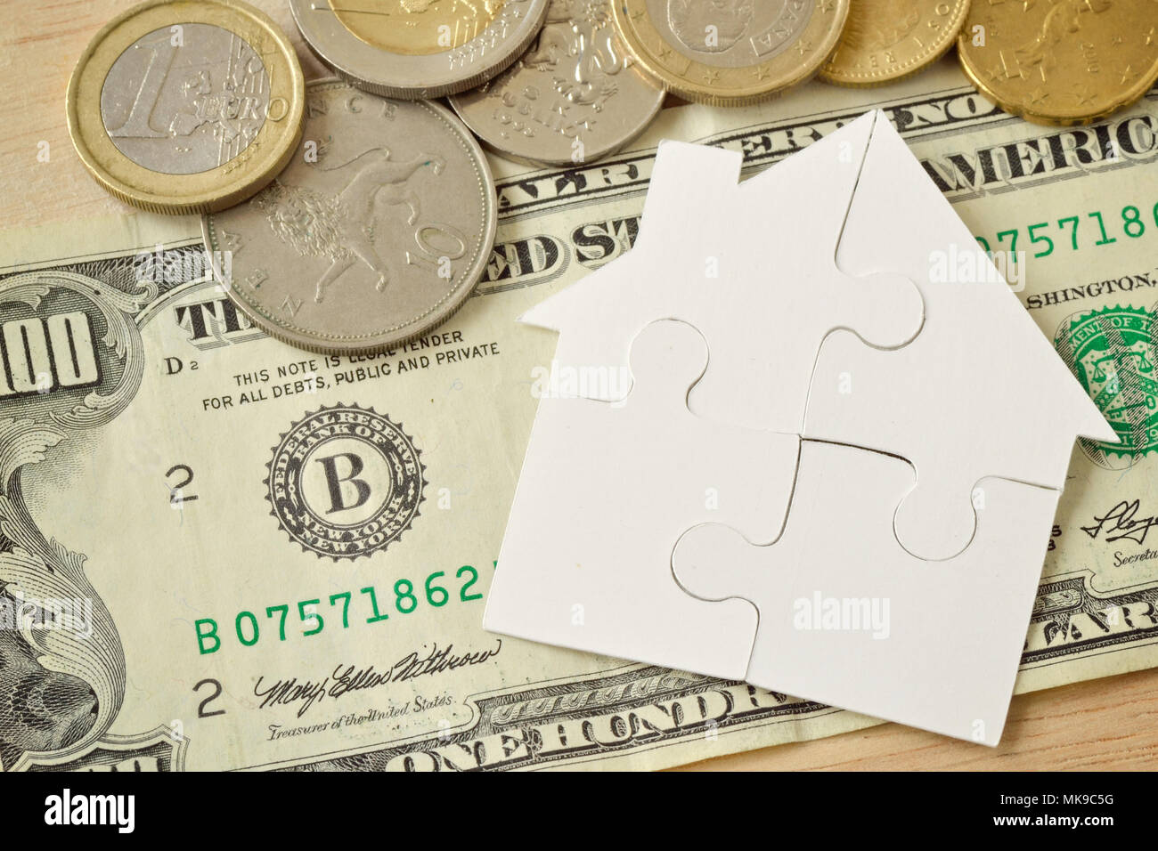 Money puzzle hi-res stock photography and images - Alamy